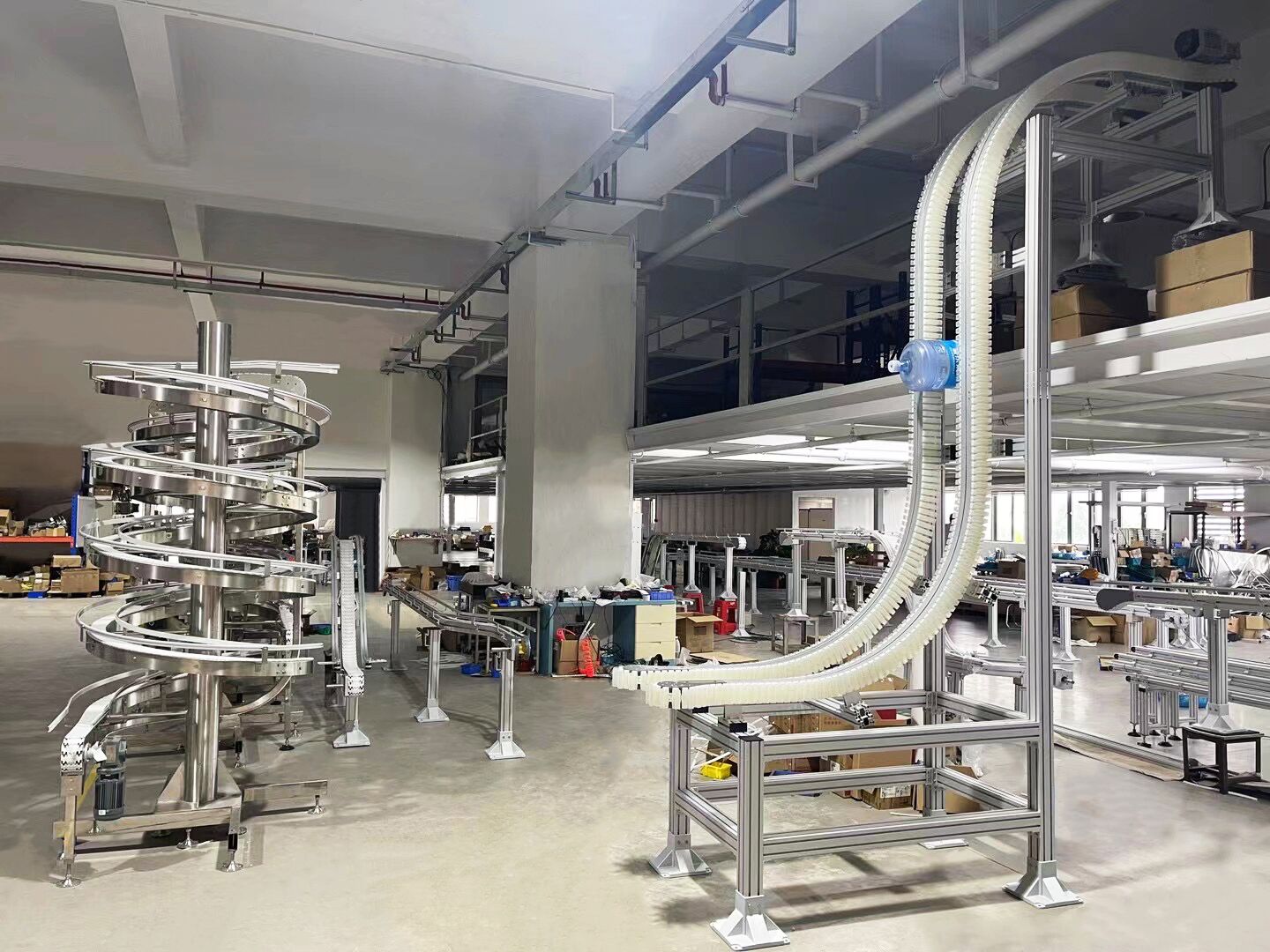 Flexible Chain Aluminium Profile Bottle Gripper Conveyor